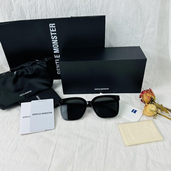 GENTLE MONSTER | Accessories | New Gentle Monster Flatba My Ma Black ...